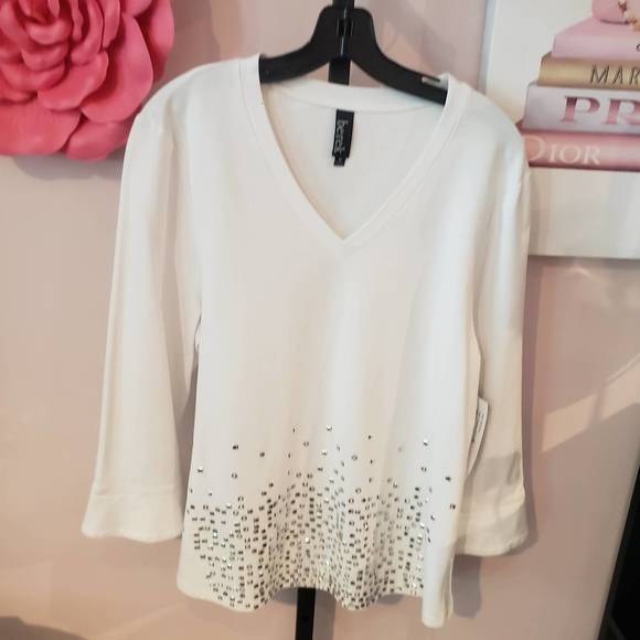 berek | Tops | New Berek Foil Checks V Neck Tunic In White | Poshmark
